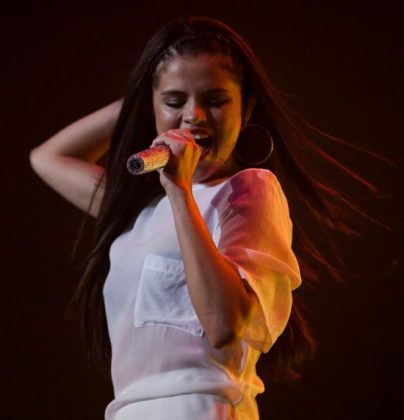 The Top 10 Best Female Pop Singers of 2024 - Music Raiser