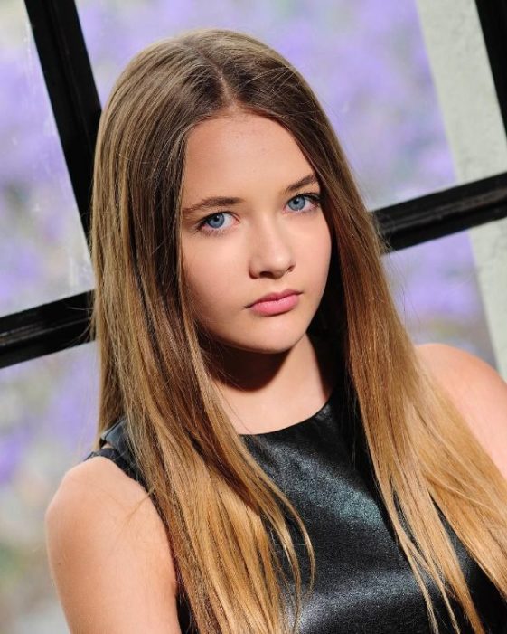 29 Hot Photos of Reylynn Caster Which Will Leave You Drooling - Music ...