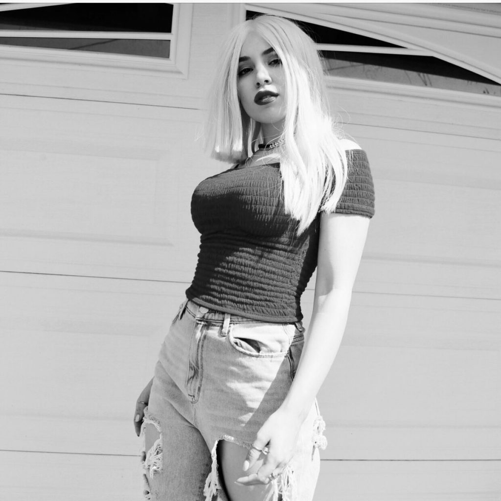 67 Hot Pictures Of Ava Max Which That Will Make Your Day - Music Raiser