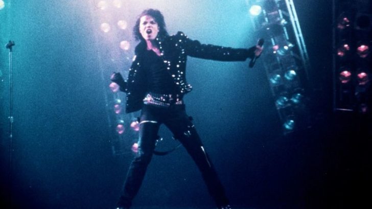 The 12 Most Iconic Michael Jackson Live Stage Performances - Music Raiser