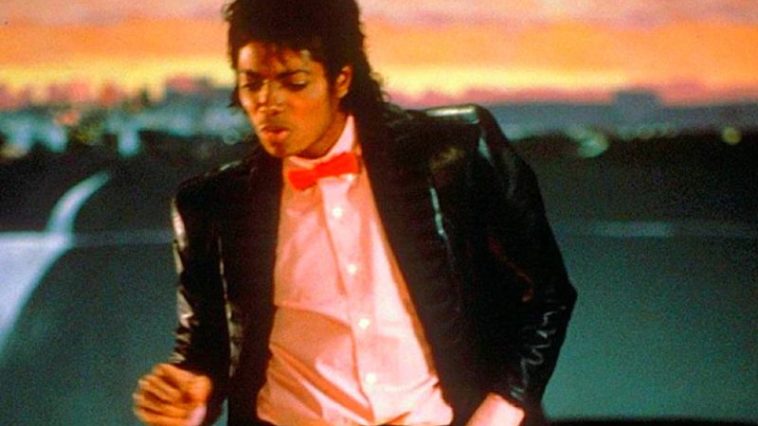 The 12 Most Iconic Michael Jackson Live Stage Performances - Music Raiser