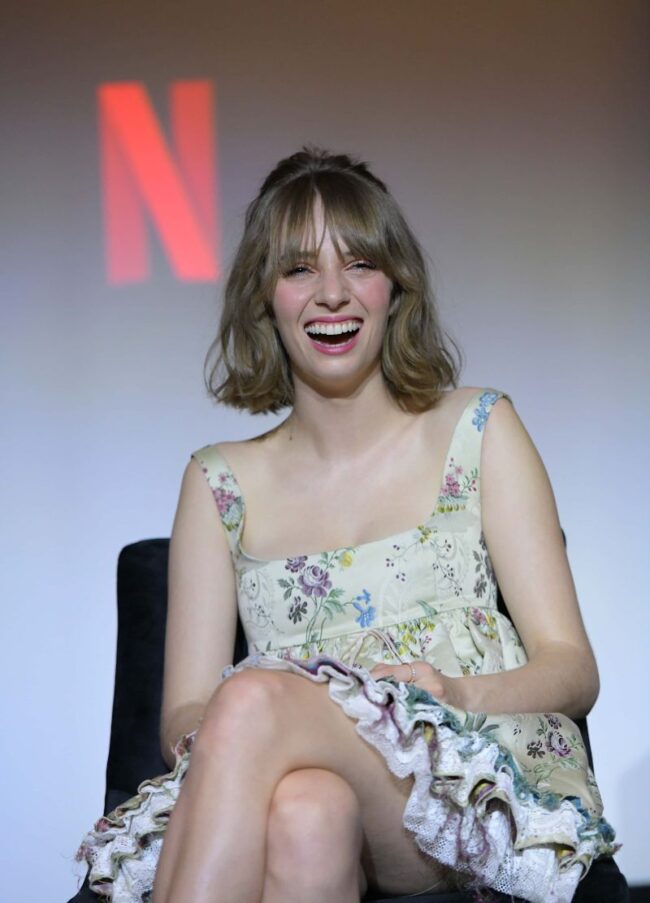 28 Hot Half-Nude Pictures of Maya Hawke That You Won't Resist - Music ...