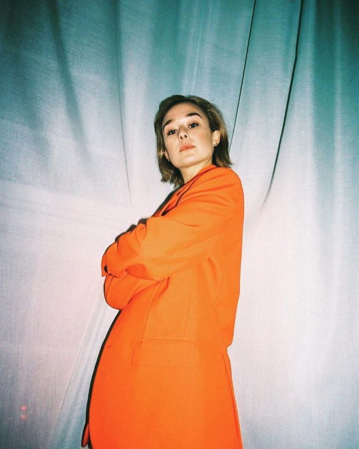 18 Exquisitely Sexy Photos of Alba August - Music Raiser