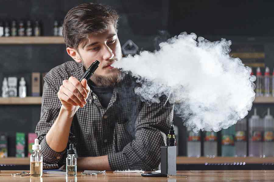 What Music Should Local Vape Shops Play In Daily? - Music Raiser