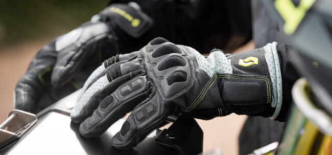 The different types of Motorcycle Gloves - Music Raiser
