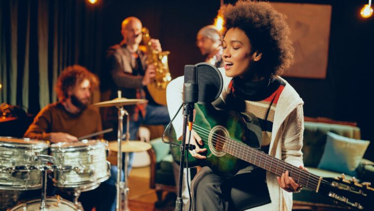 What Instruments Does It Take to Make House Music - Music Raiser