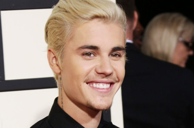 10 Celebrities Who Had Invisalign Treatment - Music Raiser